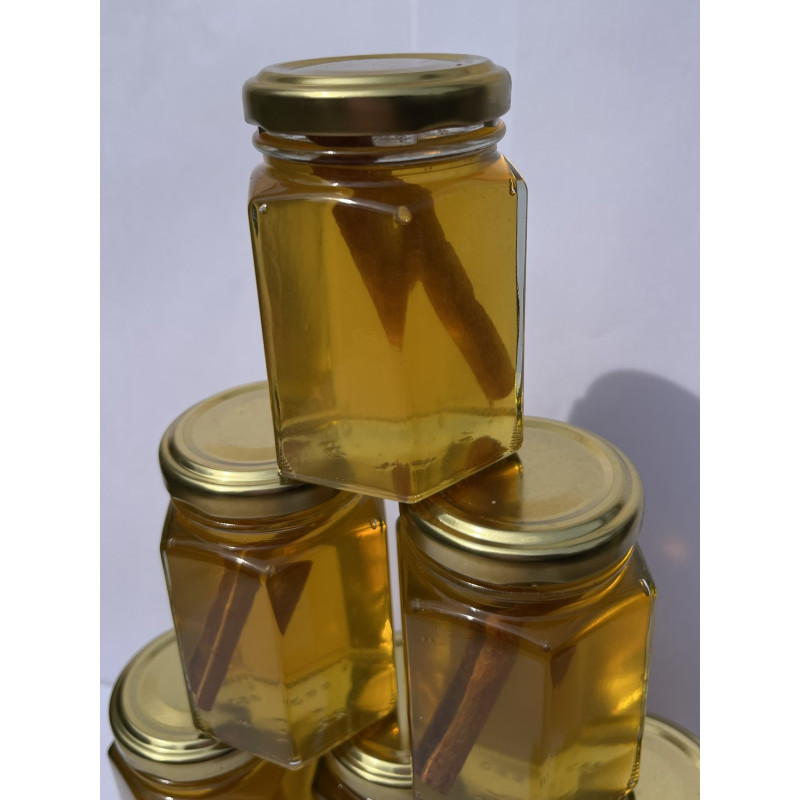 Cinnamon infused Summer Blossom Honey 227g (8oz)